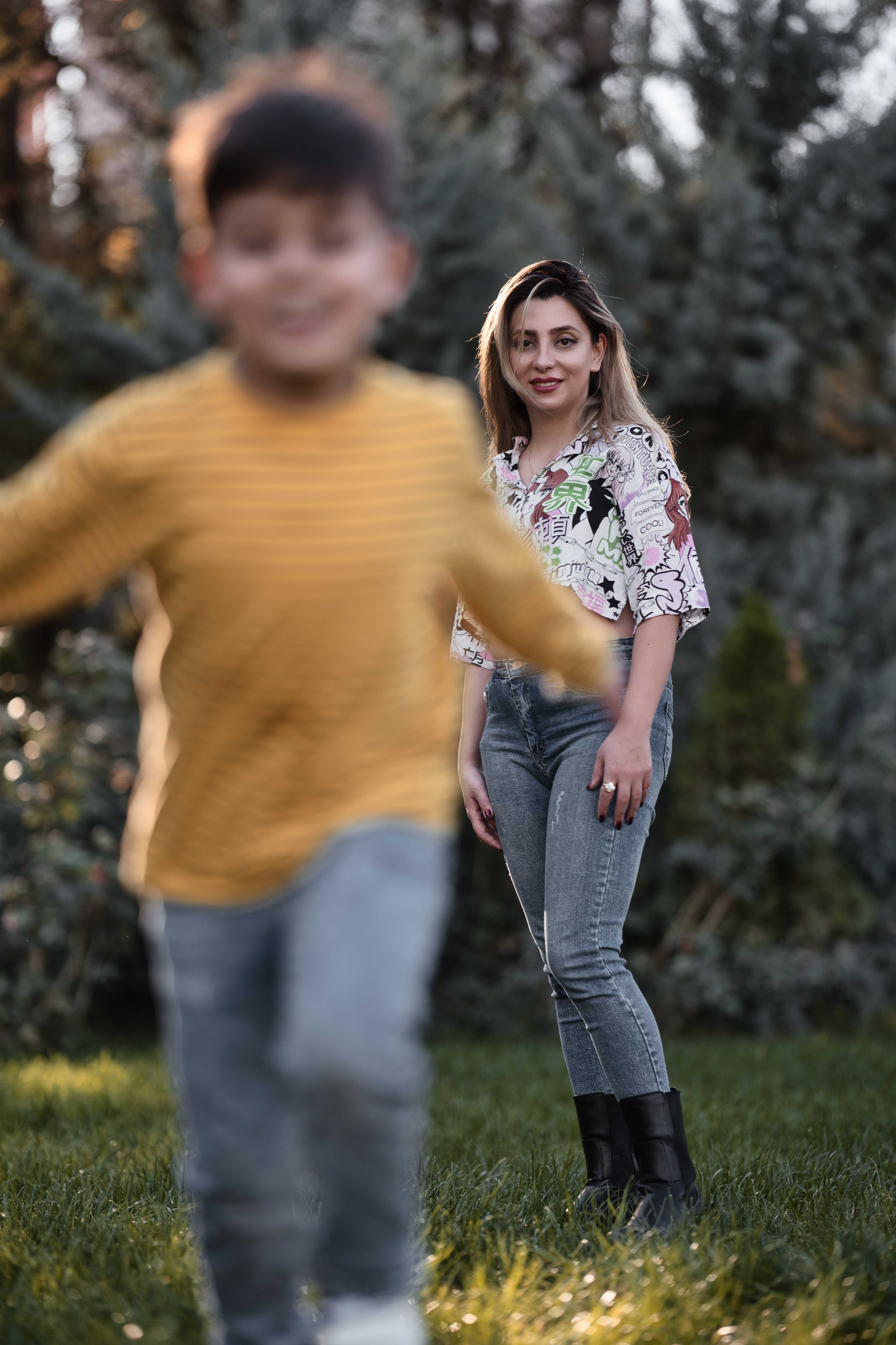 Atefeh's family photo shoot in Tbilisi - Mziuri park - Artmakers Studio